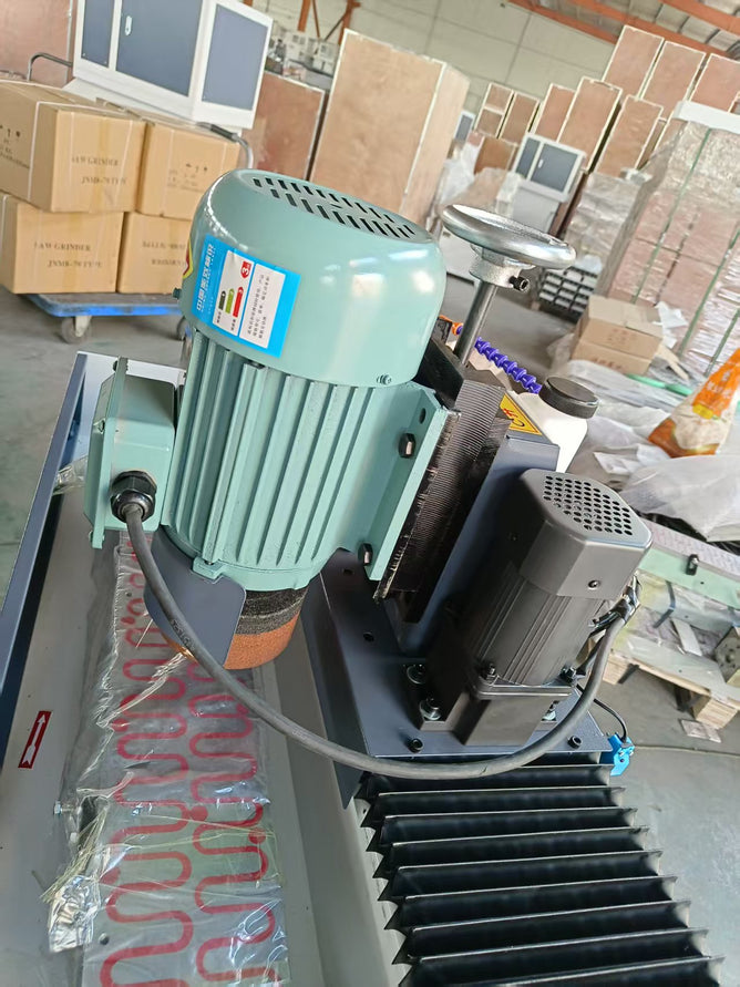 Industrial Electromagnetic Surface Grinding Machine – 2.2 kW Blade Sha